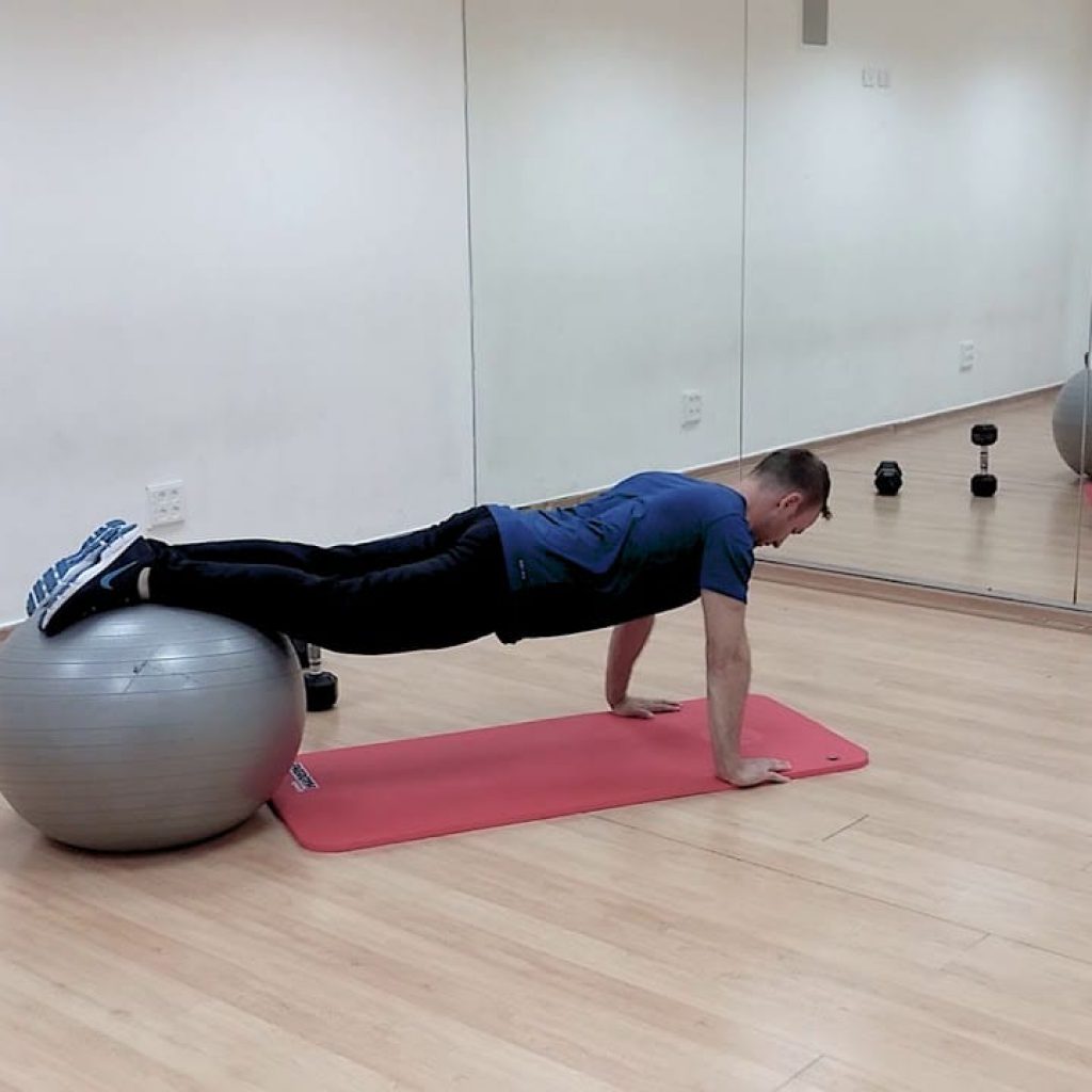 תרגילי החזה האפקטיביים ביותר שאפשר לעשות מהבית – WeFIT